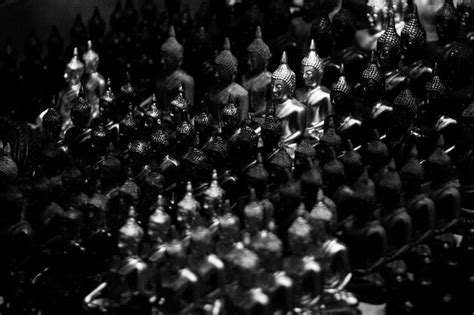 Premium Photo Budda Statue Pattern