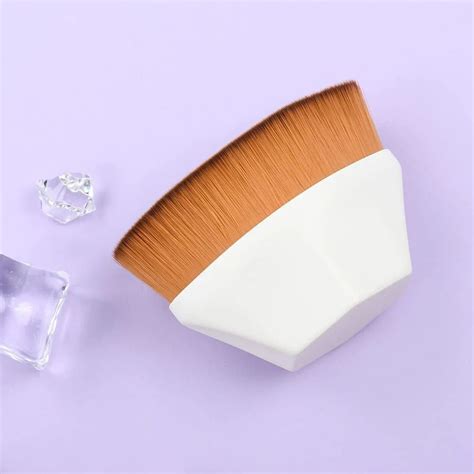 Synthetic Fiber Makeup Foundation Brush For Household At Rs 40piece