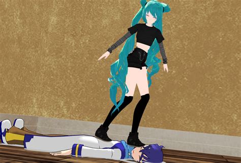 Miku and her trampling matt by TramplingFreak on DeviantArt