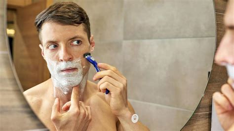 Moet Je Voor Na Of Tijdens Het Douchen Scheren Jfk