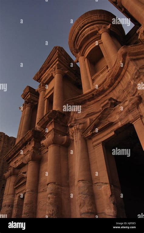 Travel Detail Historical Big Large Enormous Extreme Powerful
