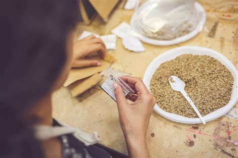 מתנות קטנות מיזם חברתי עסקי חנות און ליין לרכישת מתנות חברתיות