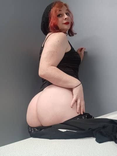 Happy Hump Day Who Wants Cake Tumbex