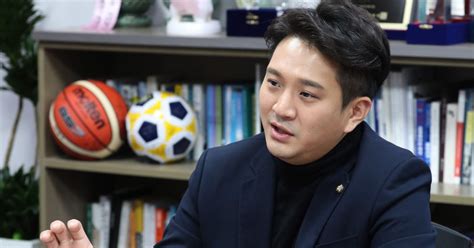 與전용기 이준석 아내 확진 安 공격사람으로서 할 짓인가