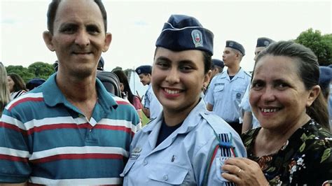 Enem Ela Superou Morte Do Pai E Falta De Grana E Tirou 980 Na Redação