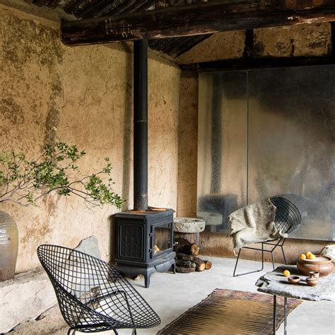 Eight Comfortable Living Rooms With Inviting Interiors