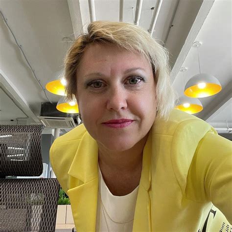 Jennifer Stephanie Leonard Account Auditor Truist Financial Bank Xing