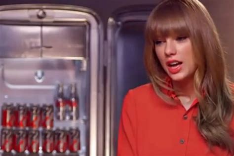 Taylor Swift Talks Songwriting Red Tour Surprises In Behind The Scenes