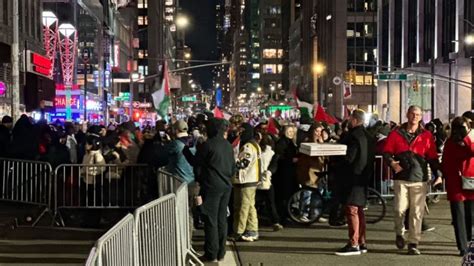 Pro Palestinian Protesters Arrested At Rockefeller Treet Lighting