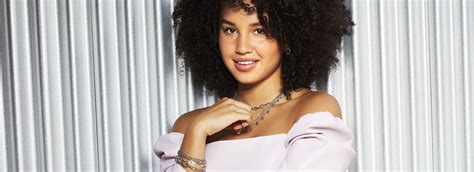 2480x900 Sofia Wylie The Musical Actress 2480x900 Resolution Wallpaper Hd Tv Series 4k