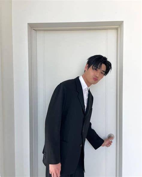Portrait Of Choi Kwang Rok Real Life Version Of Uncle Do Da Hae Who