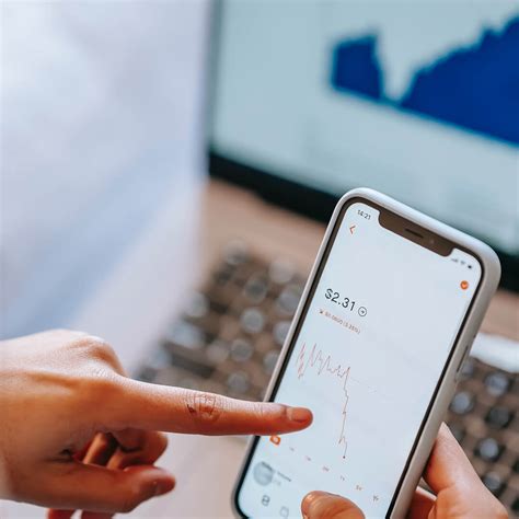 Analyzing Current Economic Issues Grade 12 Cia4u Queens Glen