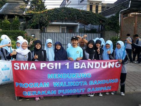 Logo Sma Pgii 1 Bandung Pesantren Al Falah Abu Lam U Aceh Besar Pasch