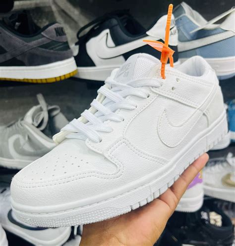 TÊnis Nike Dunk Low Branco