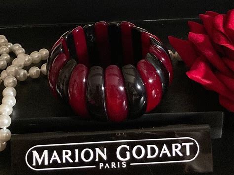 Marion Godart Paris Bracelet Élastiqué Tranches Résine Rouge Noir Et
