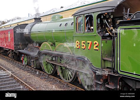 The Lner B12 4 6 0 Steam Locomotive 8572 In Station On The North