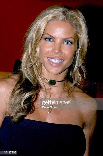 10 Hot New Jessica Canseco Bikini Pics