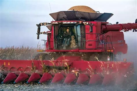 Class 7 Combines Case Ih