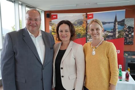 Cornelia Ecker Thema Auf Meinbezirkat