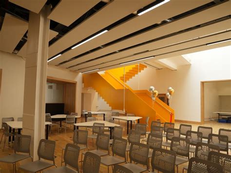 What A Bright Vibrant Space Tom Lefever