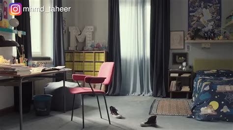 بعد ٣٠ سنة بتشك انها مستنسخة وان ليها نسخة شغالة راقصة تعري ونسخة