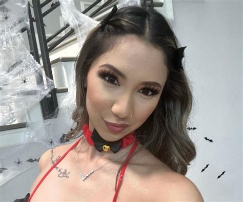 Kimora Quin Model Actress And Social Media Star English Loom
