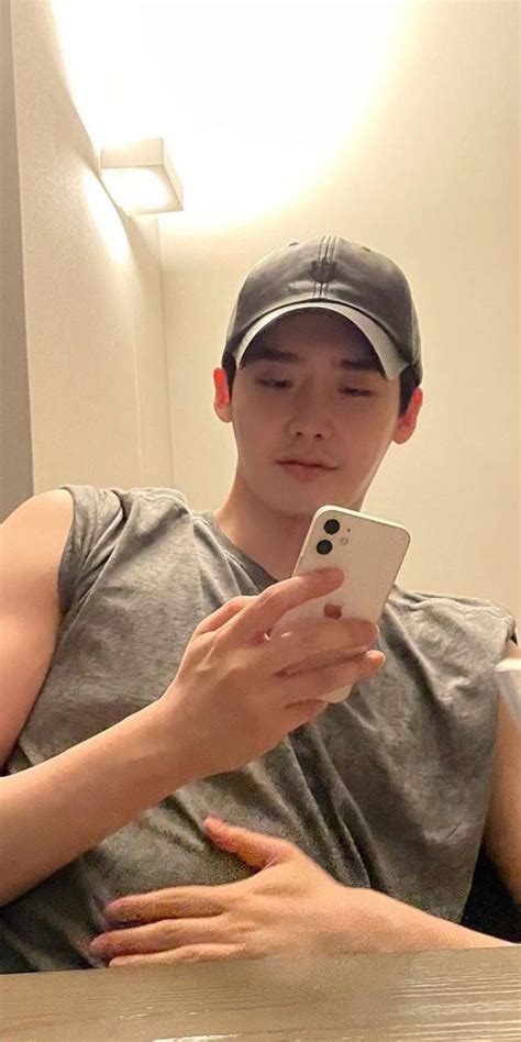 Just 20 Photos Of Sexy Shirtless Korean Men Because You Re Welcome