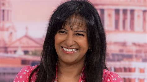 Gmbs Ranvir Singh Looks Unreal In Leggy Dress And Bouncy 70s Curls Hello