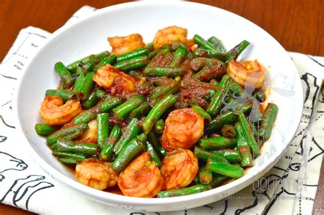 Pad Prik Khing Goong Stir Fried Shrimp And Green Beans With Chili