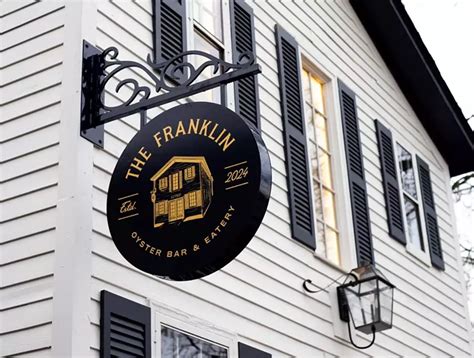 Ex Rocket Companies Ceos Franklin Oyster Bar Readies For Opening