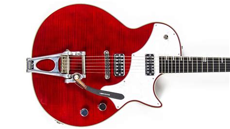 Hearts Nancy Wilson Selling Guitars From The Bands Live History