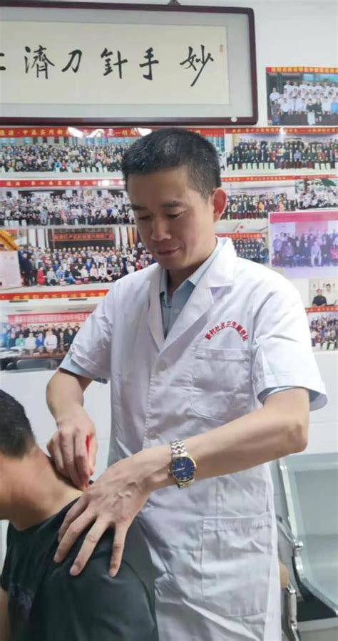 郑 州 银 行 公 布 聘 任 潘 峰 为 首 席 风 险 官 日 冕 网 络