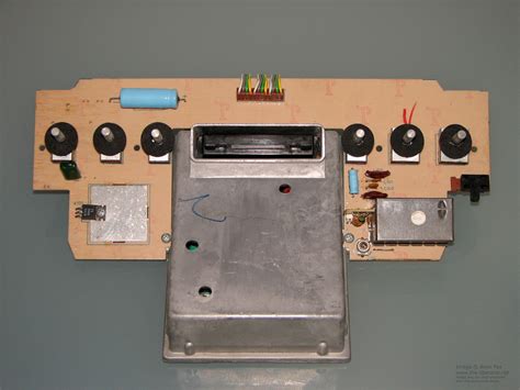 Atari 2600 6 Switch Woody Light Sixer Game Console Rev A