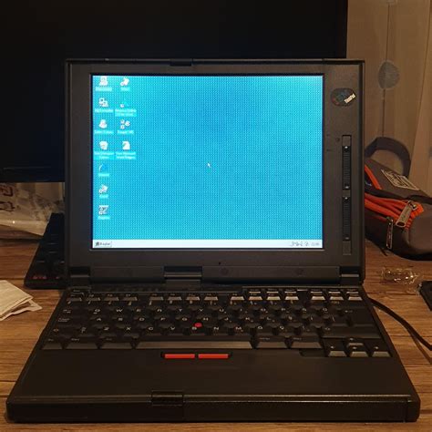 My Ibm Thinkpad 560 The Slimmest And Lightest Laptop From 1996 R