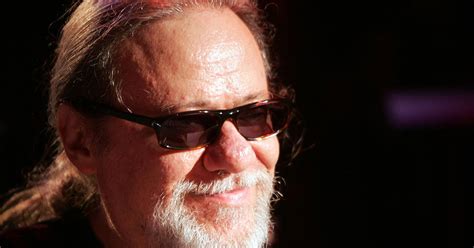 Tommy Ramone Last Of The Ramones Dies At 65 Cbs News