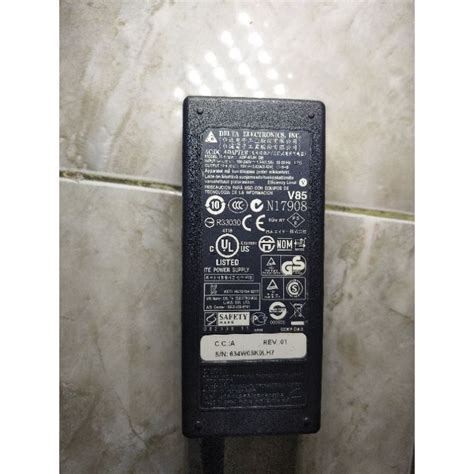 Jual Charger Cas Adaptor Laptop Acer Original Bawaan Laptop Acer Shopee Indonesia