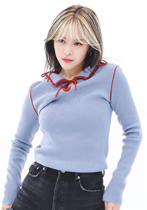 Itzy Ryujin Fashion Blue Tie Collar Top Fashion Pop Fashion Itzy
