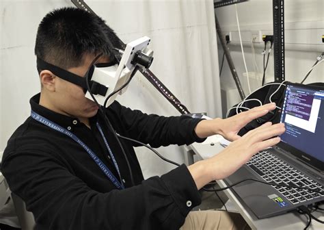 Head Mounted Sensor Platform Lawrence Yunzhou Zhu