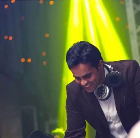 147 Indian Dj Sameer Naik Sparkle