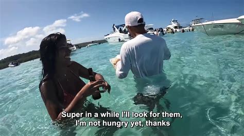 Hot Girls And Ladies In Bikinis Marianny Dey 1