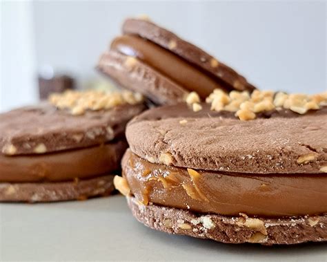 Medialuna LanÇa Seu Quinto Sabor De Alfajor Curitidoce
