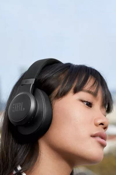 Jbl Live Nc Wireless Over Ear Noise Cancelling Headphones Urban Outfitters