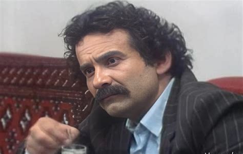 به نظرتون این نوه مو بور و زیبای اسماعیل محرابی از کدام همسرش است