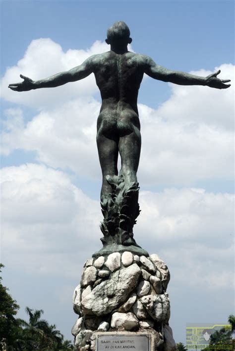 22365 Oble The Oblation Statue At Up Diliman Rai08 Blog On Tumblr