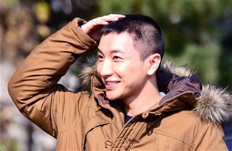 家族悲剧！父亲带着爷爷奶奶自杀后，利特替父还完3000万外债 哔哩哔哩