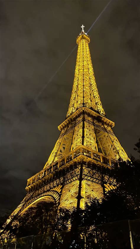 Paris Le Plus Beau Fond Ecran Du Monde Tout Eiffel Nuit Tour Eiffel