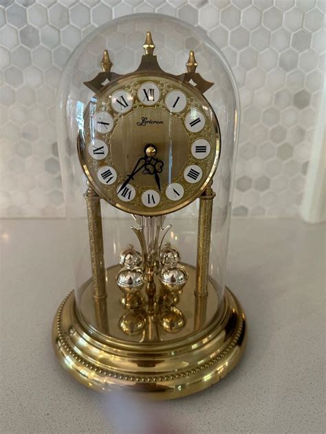 Loricron Anniversary Clock