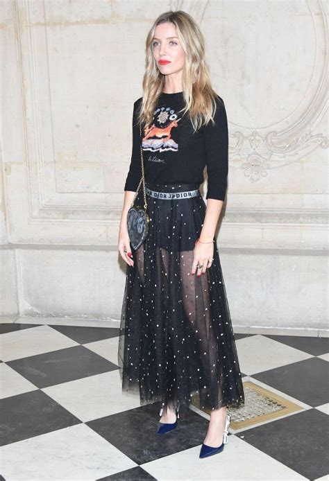 Annabelle Wallis Outfits Style And Looks K4 Fashion