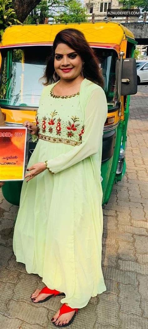 Subi Suresh Feet Aznudefeet