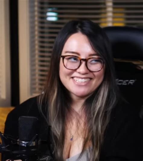 Love The Cleavage R Potastic Jeannie